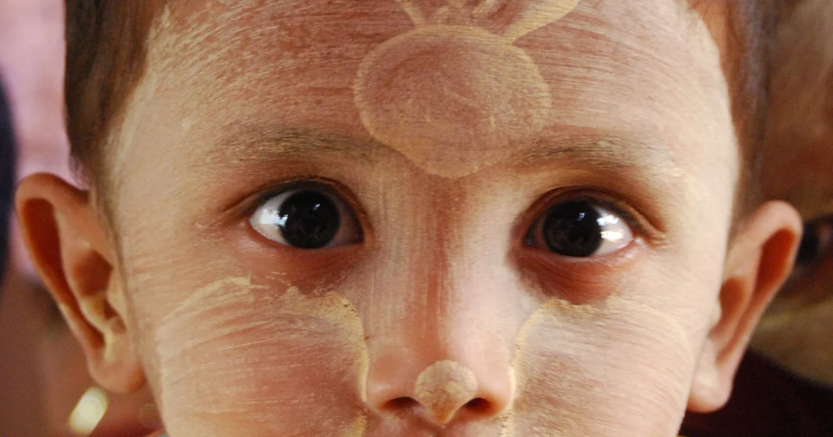 Thanaka, a natural Burmese cosmetic | US InsideAsia Tours