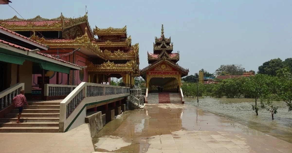 Kyaikkami Pagoda: A seaside day trip with a difference | US InsideAsia ...